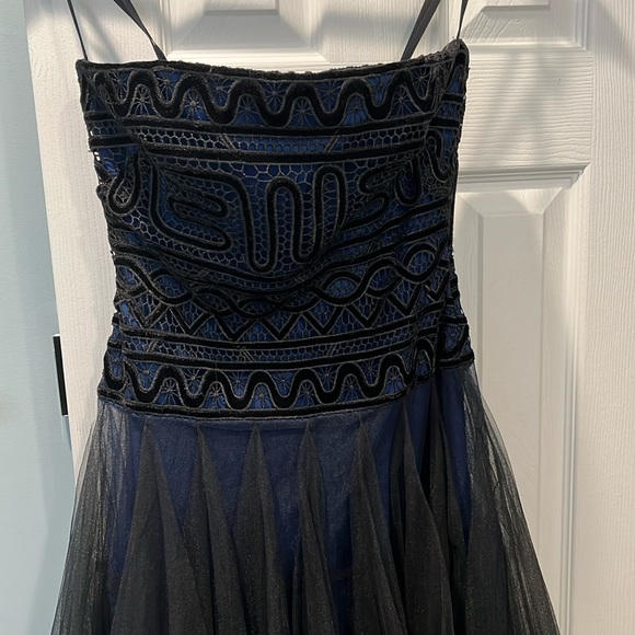 BCBGMaxAzria | Dresses | Nwt Bcbg Max Azria Elegant Long Gown | Poshmark